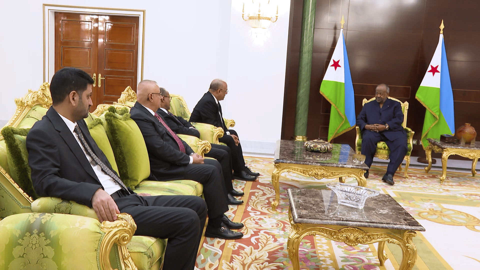 Le Président Ismaïl Omar Guelleh reçoit une délégation yéménite ...